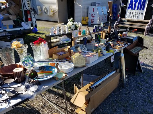 BLUE RIDGE FLEA MARKET - Updated June 2024 - 242 Photos & 24 Reviews ...