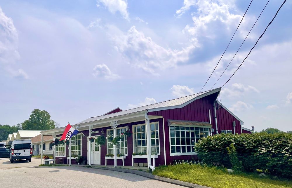 COTTAGE GARDENS & BAKERY - Updated July 2025 - 41 Photos - 446 New ...