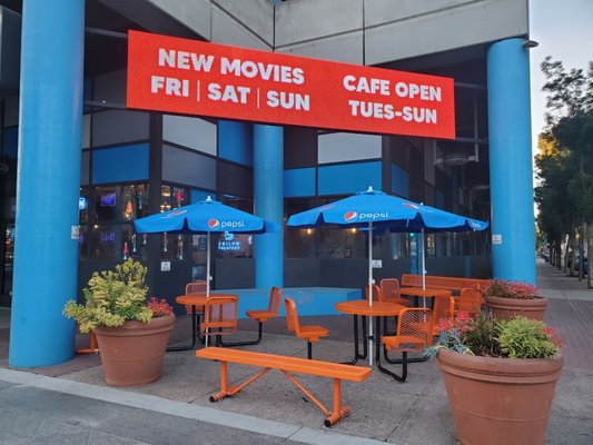 3BELOW THEATERS & CAFE - Updated June 2025 - 71 Photos & 98 Reviews ...