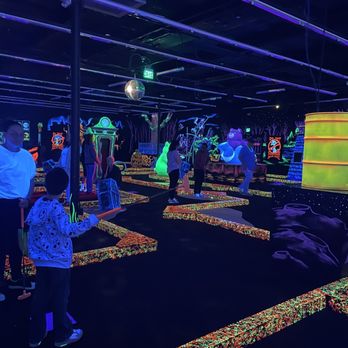 MONSTER MINI GOLF BELLEVUE - Updated August 2024 - 104 Photos & 65 ...