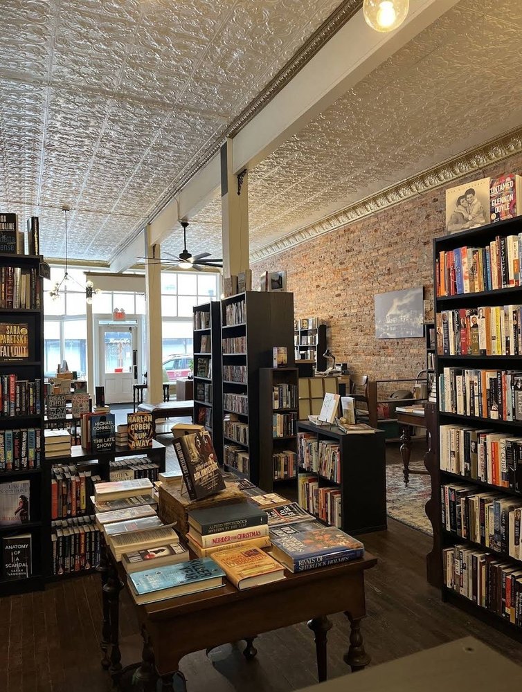 BLUE MOON BOOKS - Updated October 2025 - 10 Photos - 109 Main St ...