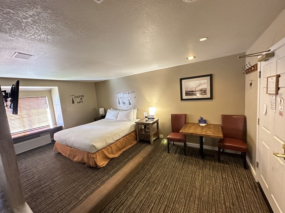 POSTMARC HOTEL & SPA SUITES - Updated August 2024 - 463 Photos & 565 ...