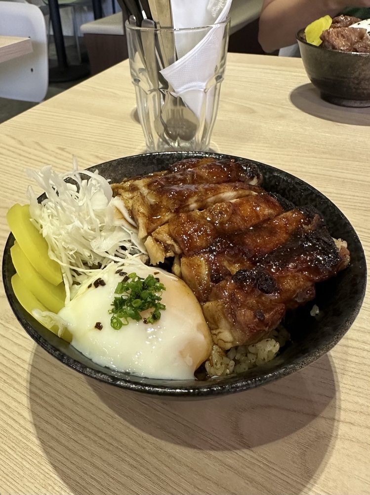TANUKI RAW AT CROSS STREET EXCHANGE - Updated January 2025 - 181 South ...