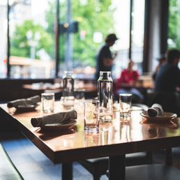 DOLLY OLIVE - Updated January 2026 - 554 Photos & 248 Reviews - 527 SW ...