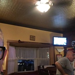 CLIFF’S ELBOW ROOM - Updated July 2025 - 104 Photos & 182 Reviews ...