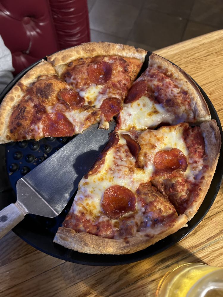 GONDOLA PIZZA - Updated December 2025 - 34 Photos & 41 Reviews - 1803 ...