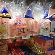 MANNER SHOP - 53 Photos & 69 Reviews - Stephansplatz 7, Wien, Austria ...