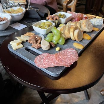 THE LAZY BALLERINA WINE BAR - Updated January 2025 - 22 Photos & 25 Reviews - 319 S Meridian ...