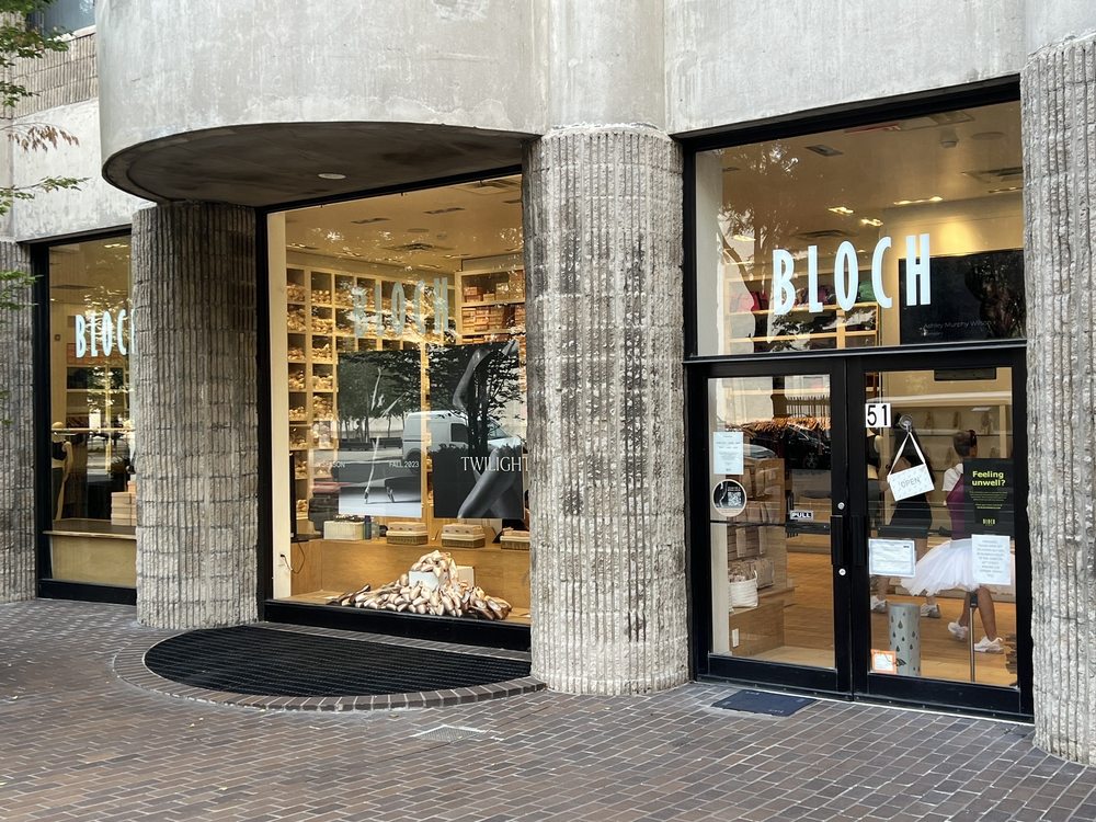 BLOCH - Updated December 2025 - 21 Reviews - 51 Columbus Ave, New York ...