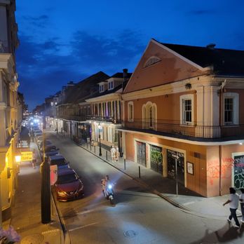 CHARTRES HOUSE - Updated July 2025 - 594 Photos & 732 Reviews - 540 ...