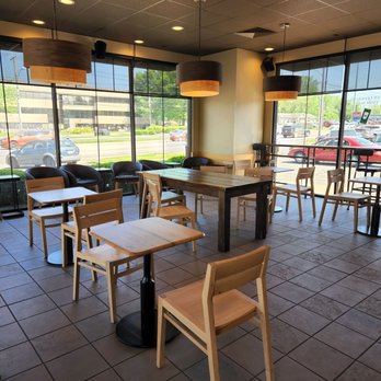STARBUCKS - Updated September 2025 - 51 Photos & 43 Reviews - 631 S ...