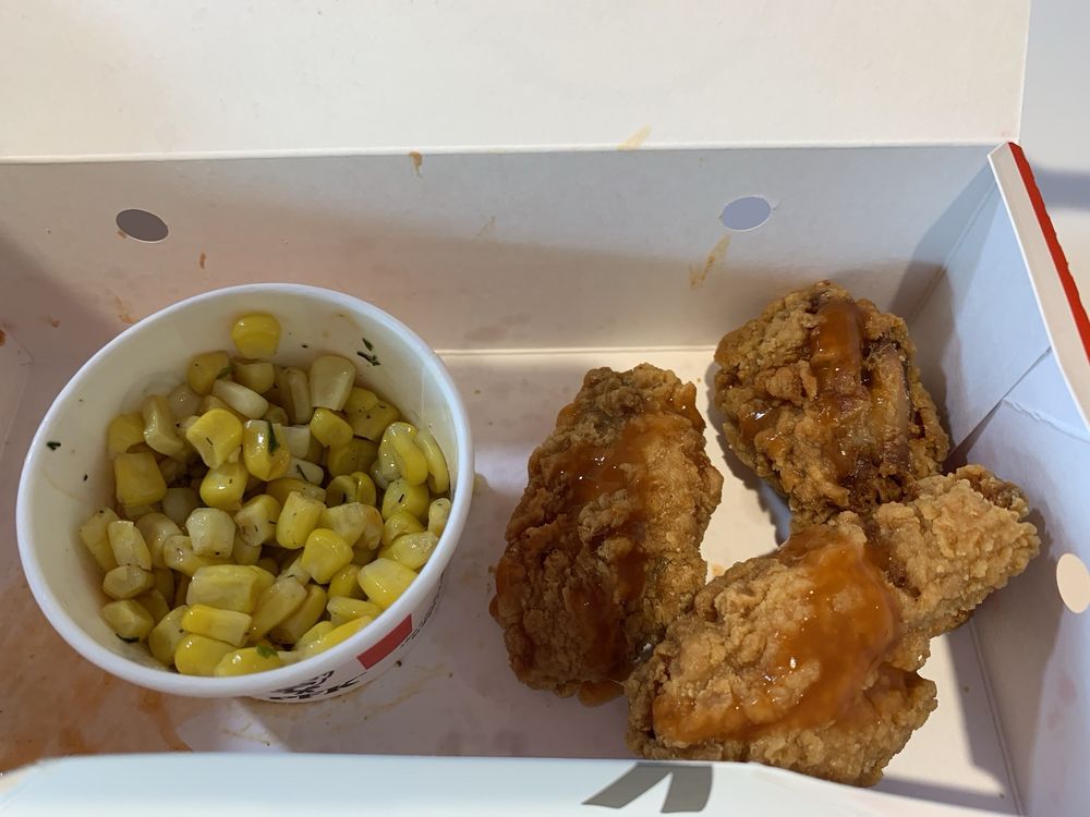 KFC - Updated July 2025 - 14 Photos & 17 Reviews - 2500 Danforth Avenue ...