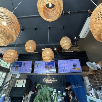 COFFEEHOLIC HOUSE - Updated August 2025 - 1621 Photos & 790 Reviews ...
