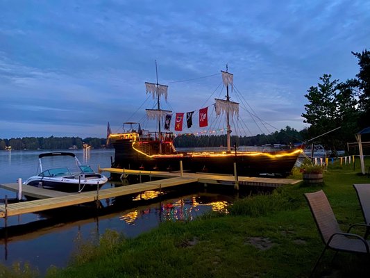 PIRATES HIDEAWAY - Updated December 2025 - 73 Photos & 58 Reviews ...