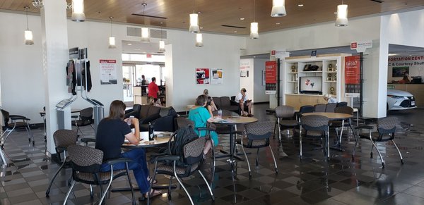 DCH TOYOTA OF OXNARD - 218 Photos & 876 Reviews - 1631 Auto Center Dr ...