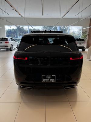 LAND ROVER SOUTH DADE - Updated September 2025 - 228 Photos & 81 ...