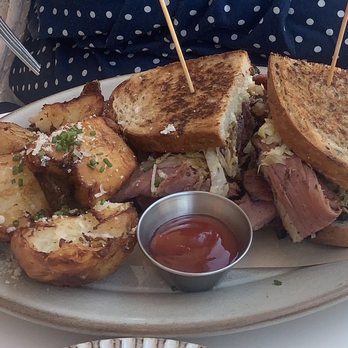 GOLD FINCH - Updated January 2026 - 201 Photos & 97 Reviews - 3040 ...