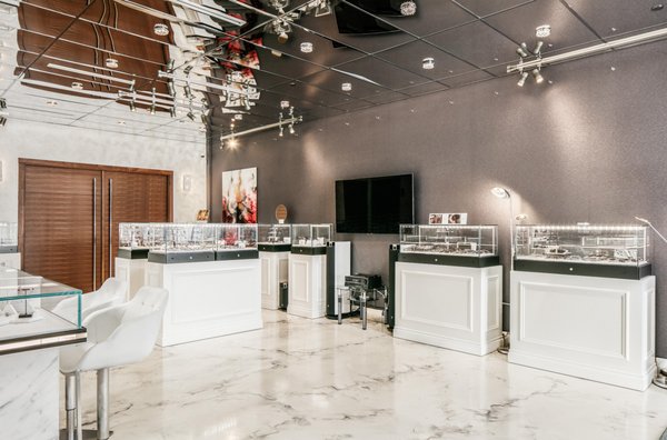 EYE LUXURY BOUTIQUE - Updated December 2025 - 13 Photos - 8811 Laurel ...