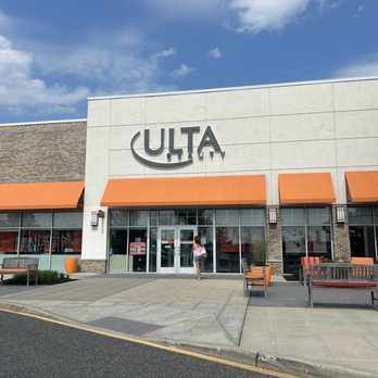 ULTA BEAUTY - Updated October 2025 - 51 Photos & 33 Reviews - 352 ...