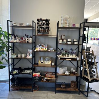 LA TEA DA - Updated January 2025 - 126 Photos & 21 Reviews - 434 N Loop ...