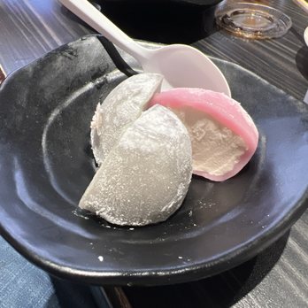 KURA REVOLVING SUSHI BAR - Updated July 2024 - 374 Photos & 348 Reviews ...