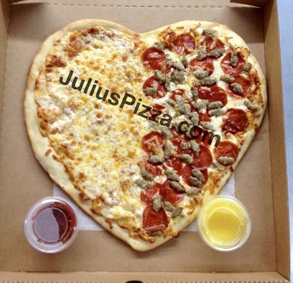 JULIUS PIZZA - Updated January 2026 - 11 Photos - 1000 La Fuente ...