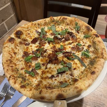 FIUME PIZZERIA AND WINE BAR - Updated February 2026 - 360 Photos & 277 ...