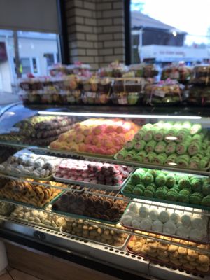 ELM ST BAKERY - 83 Photos & 87 Reviews - 173 Elm St, Everett ...