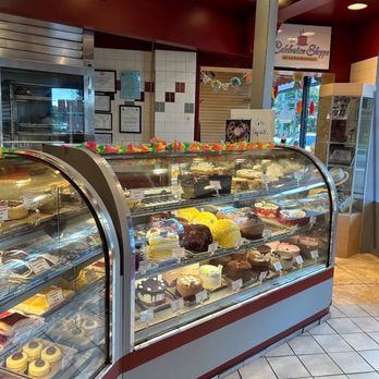 LA BON BAKE SHOPPES - Updated January 2026 - 199 Photos & 161 Reviews ...
