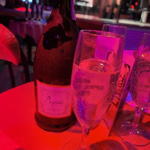 321 SLAMMER - Updated May 2025 - 10 Photos & 28 Reviews - 321 W Sunrise ...