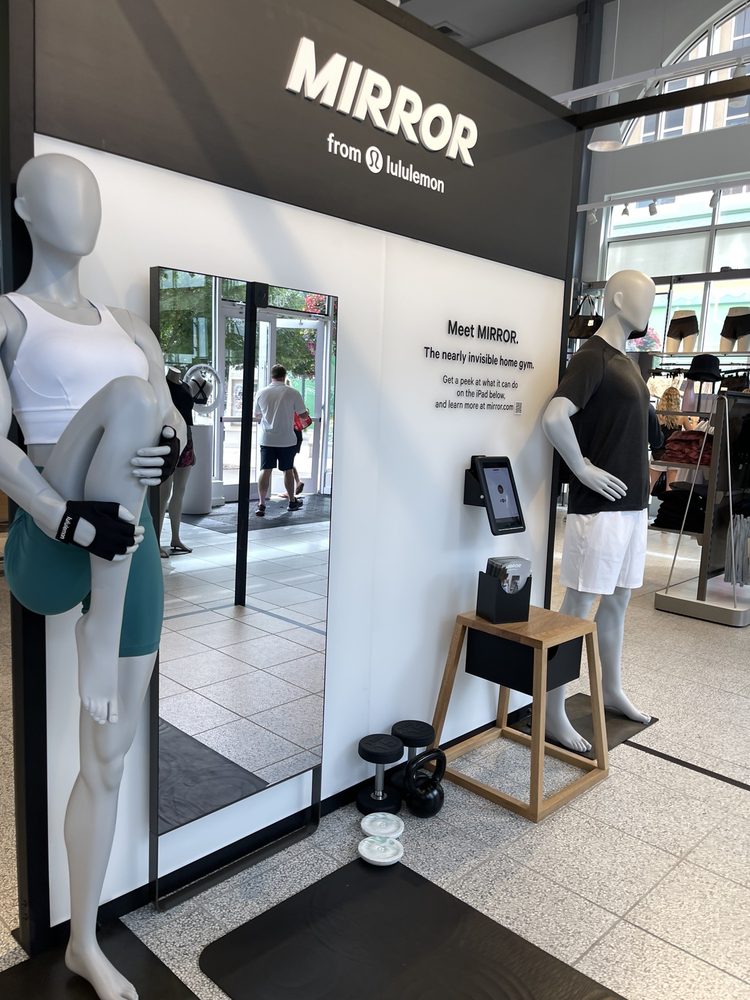 LULULEMON ATHLETICA - Updated July 2025 - 24 Photos & 19 Reviews - 220 ...