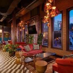 PUTTERY - Updated October 2025 - 521 Photos & 272 Reviews - 800 F St NW ...