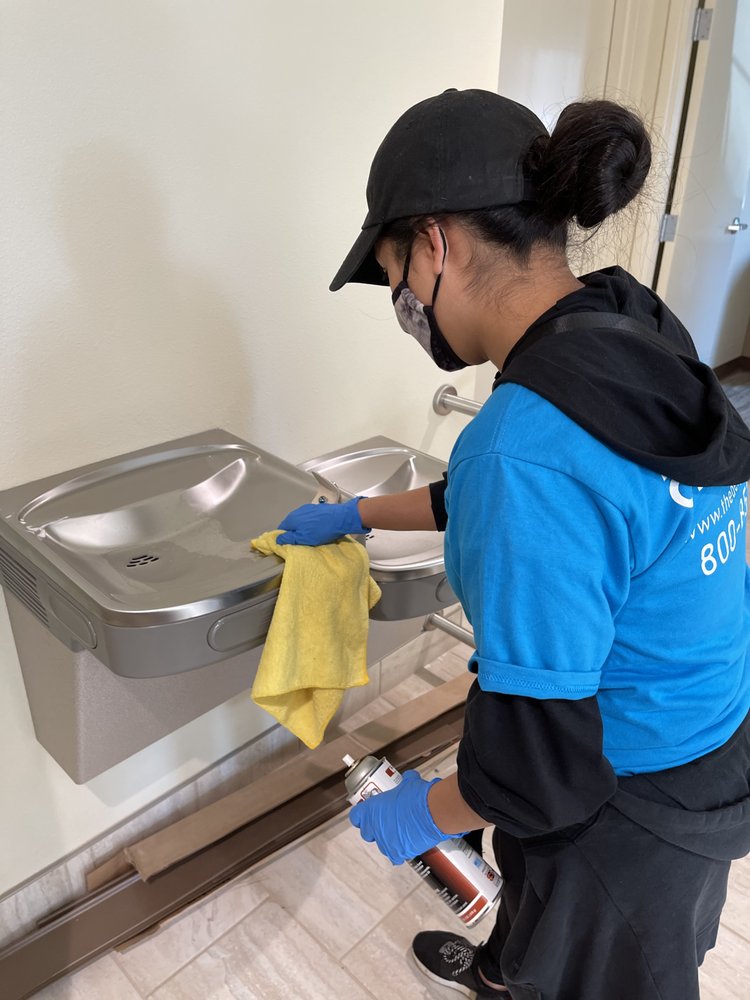 DEEP CLEAN CREW - Updated January 2025 - 33 Photos - 931 10th St ...