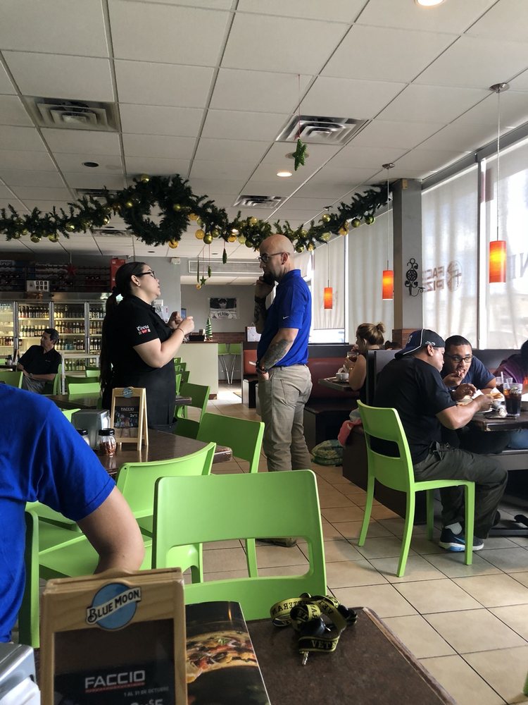 FACCIO PIZZA - Updated August 2025 - 13 Photos - Av Ramón Luis Rivera ...