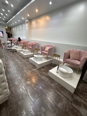 LUXURY NAIL & BROW BAR - Updated January 2026 - 90 Photos & 91 Reviews - 3232 Glendale Galleria ...