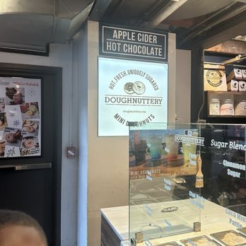 DOUGHNUTTERY - Updated August 2024 - 777 Photos & 582 Reviews - 425 W ...