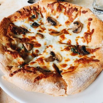 TREEHOUSE RESTAURANT AND PUB - Updated May 2025 - 161 Photos & 331 ...