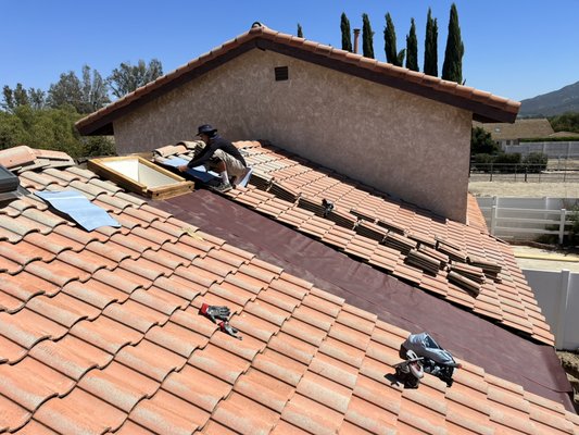 ROCKET ROOFING - Updated October 2025 - 44 Photos & 42 Reviews - 27555 ...