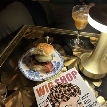 THE WIG SHOP - Updated May 2024 - 219 Photos & 93 Reviews - 27 Temple ...