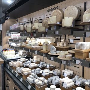 FROMAGERIE PASCAL BEILLEVAIRE - 21 Photos - 8 rue Delambre, Paris ...
