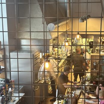 POSTERO - Updated December 2025 - 381 Photos & 341 Reviews - 401 N Main ...