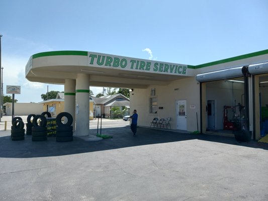 TURBO TIRE SERVICE - Updated October 2025 - 62 Photos - 4401 Broadway ...