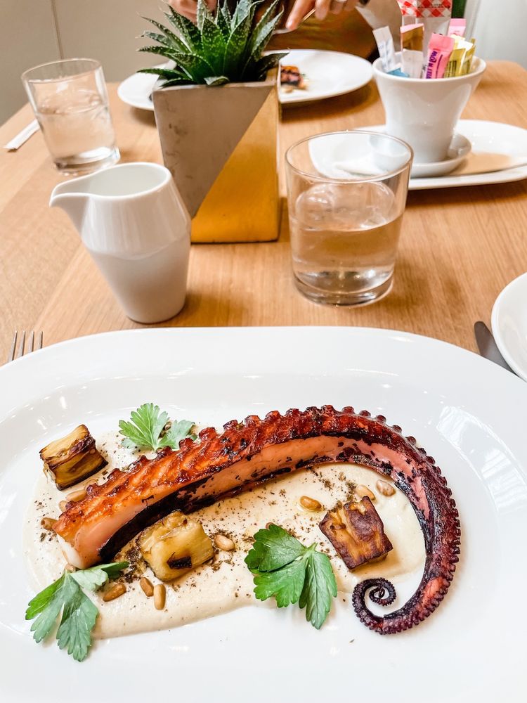 VERNICK COFFEE BAR - Updated July 2025 - 200 Photos & 79 Reviews - 1800 ...