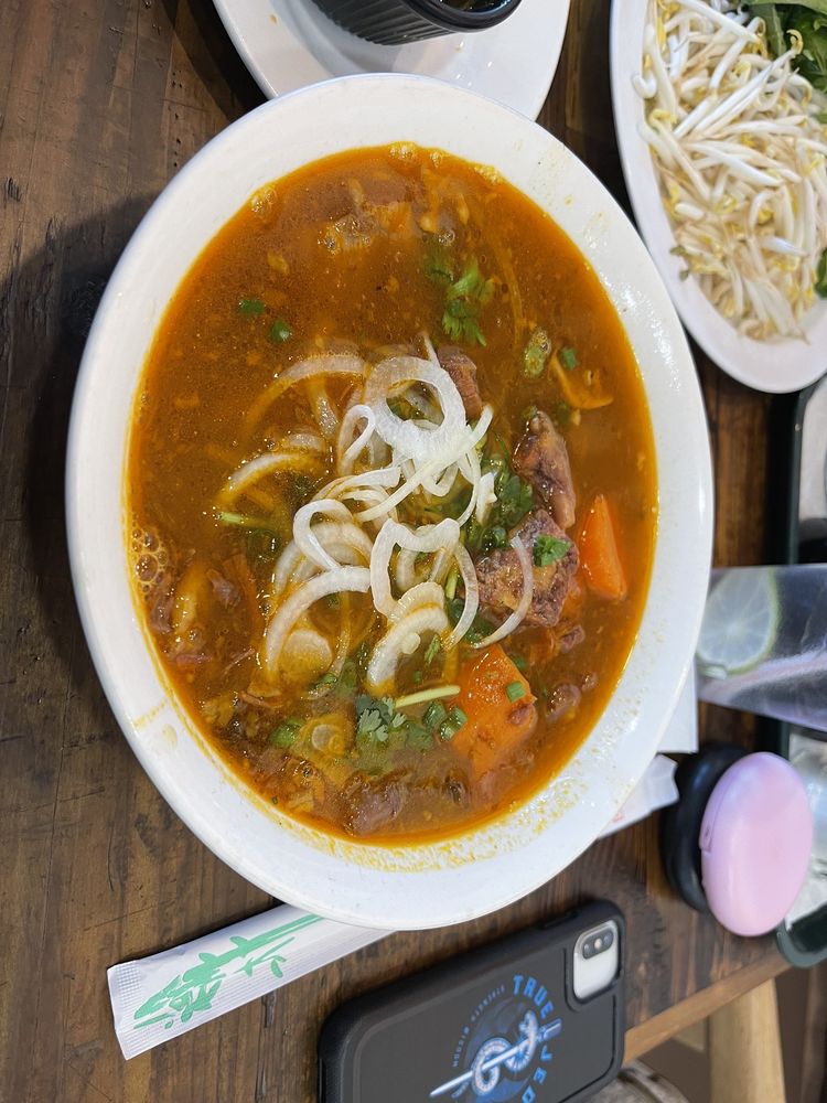 PHO PALACE - Updated July 2025 - 324 Photos & 272 Reviews - 2126 S ...