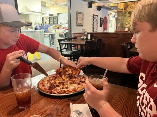 THE ORIGINAL HIDEAWAY - Updated December 2025 - 129 Photos & 245 ...