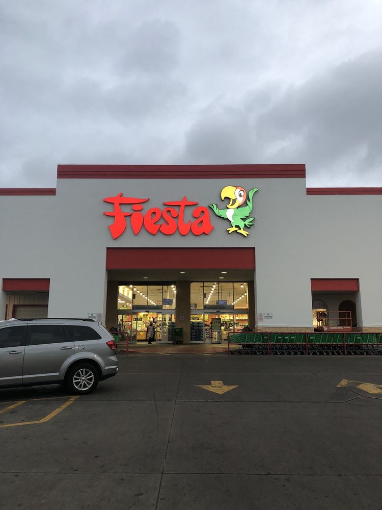 FIESTA MART - 49 Photos & 17 Reviews - 611 W Jefferson Blvd, Dallas ...