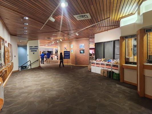 RESTON COMMUNITY CENTER - Updated December 2025 - 15 Photos & 20 ...