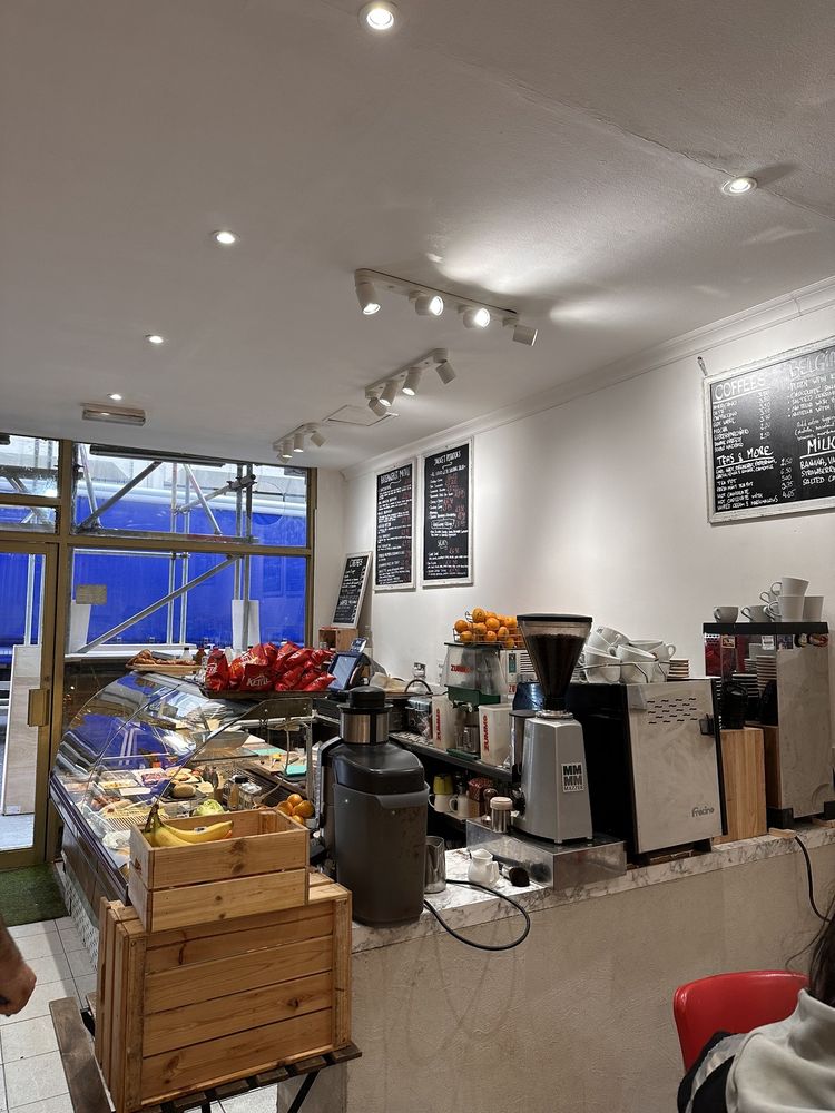 CAFE DE FRED - Updated June 2026 - 11 Reviews - 10a Earls Court Road ...