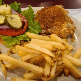 FRIENDLY TAVERN - Updated October 2025 - 409 Photos & 481 Reviews - 290 ...