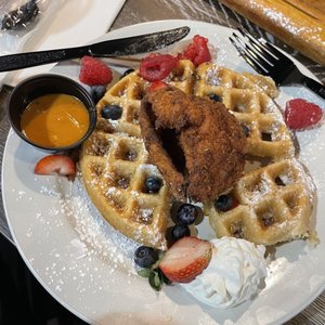 PRETTY GIRLS COOK - 259 Photos & 201 Reviews - 1016 N Marshall St ...